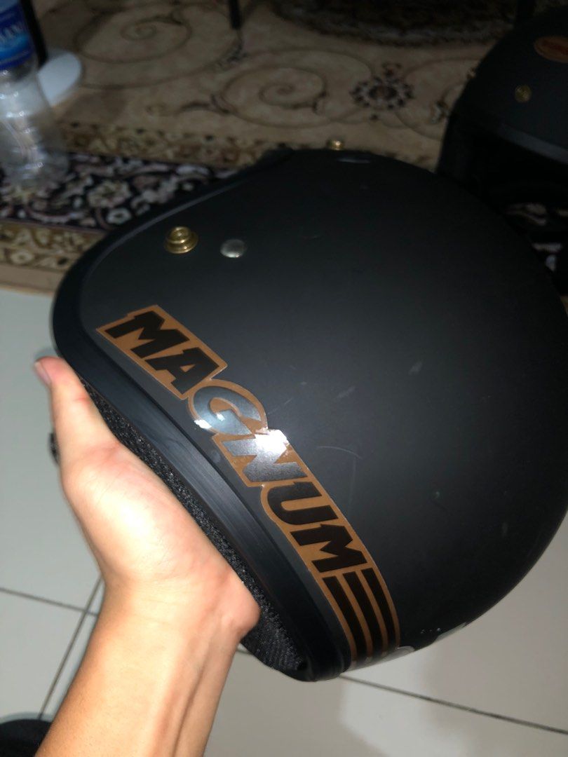 Helmet retro classic magnum, Motorbikes on Carousell