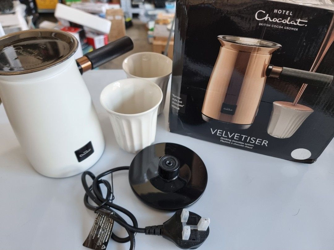 Hotel Chocolat Velvetiser Hot Chocolate Machine, White, TV & Home ...