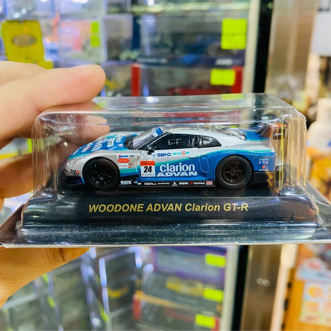 Kyosho 1:64 Die-cast Model Car Woodone Advan Clarion GT-R 京商 日產 Nissan Skyline GTR R35 落場版, 興趣及 ...