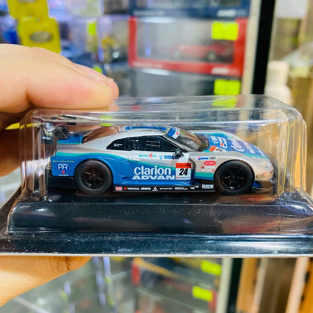 Kyosho 1:64 Die-cast Model Car Woodone Advan Clarion GT-R 京商 日產 Nissan Skyline GTR R35 落場版, 興趣及 ...