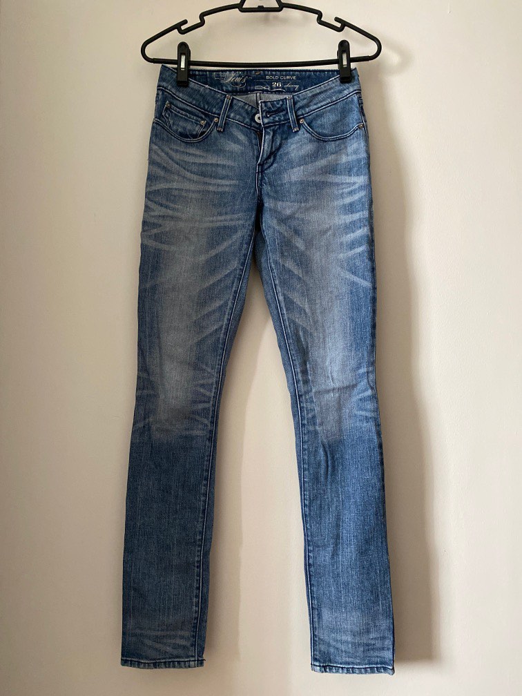 Levi’s Bold Curve 26 Skinny, Women's Fashion, Bottoms, Jeans & Leggings ...