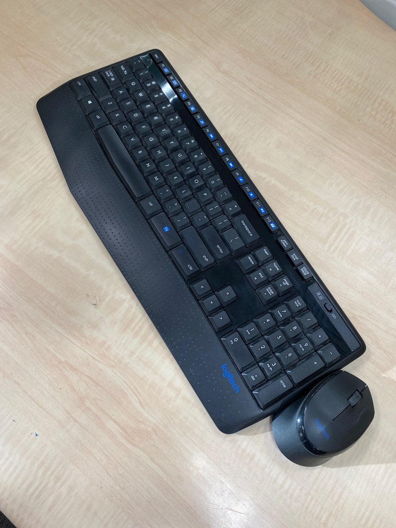 Logitech Mk345 Wireless Keyboard Mouse Computers And Tech Parts And Accessories Computer Keyboard