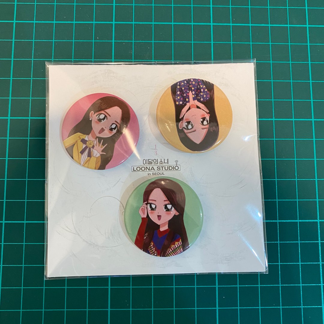Loona studio Loona 1/3 pins, Hobbies & Toys, Collectibles & Memorabilia ...