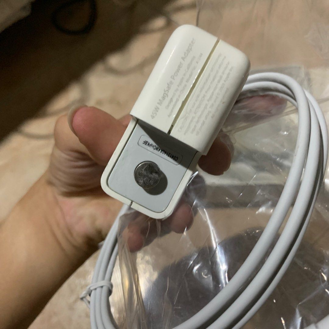 Original Apple MagSafe 1 45w 60w Macbook Charger, Computers & Tech ...