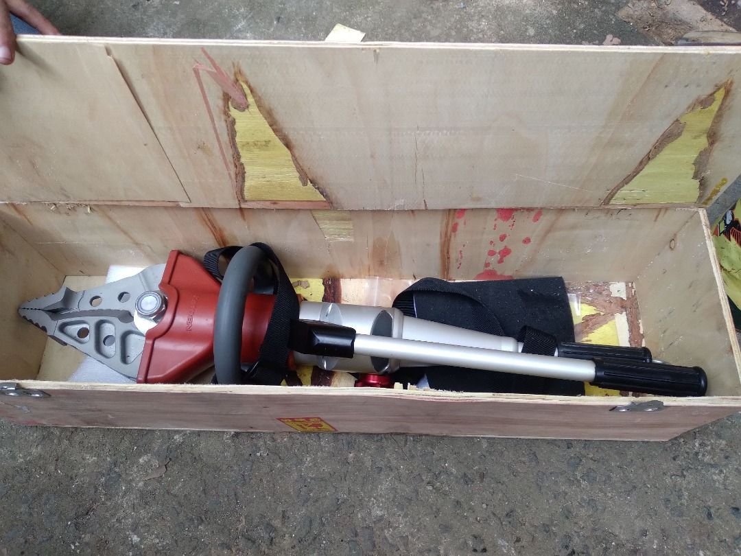 MANUAL HYDRAULIC COMBINATION CUTTER SPREADER, Commercial & Industrial ...