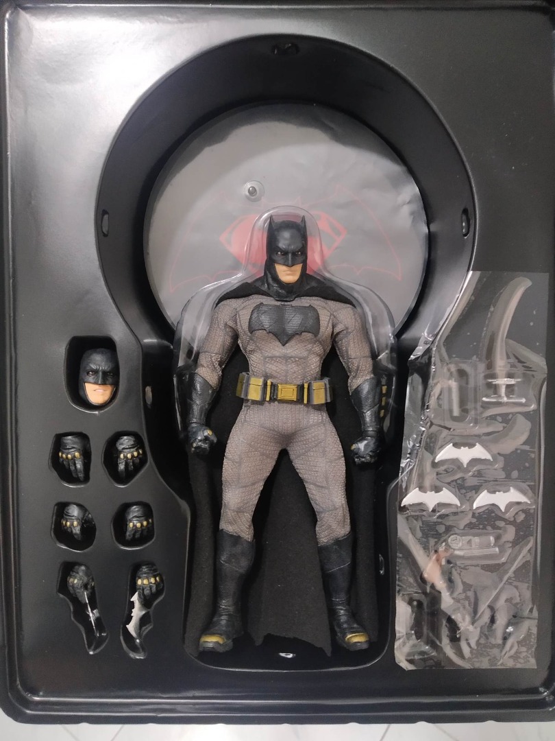 Mezco BVS Batman, Hobbies & Toys, Toys & Games on Carousell