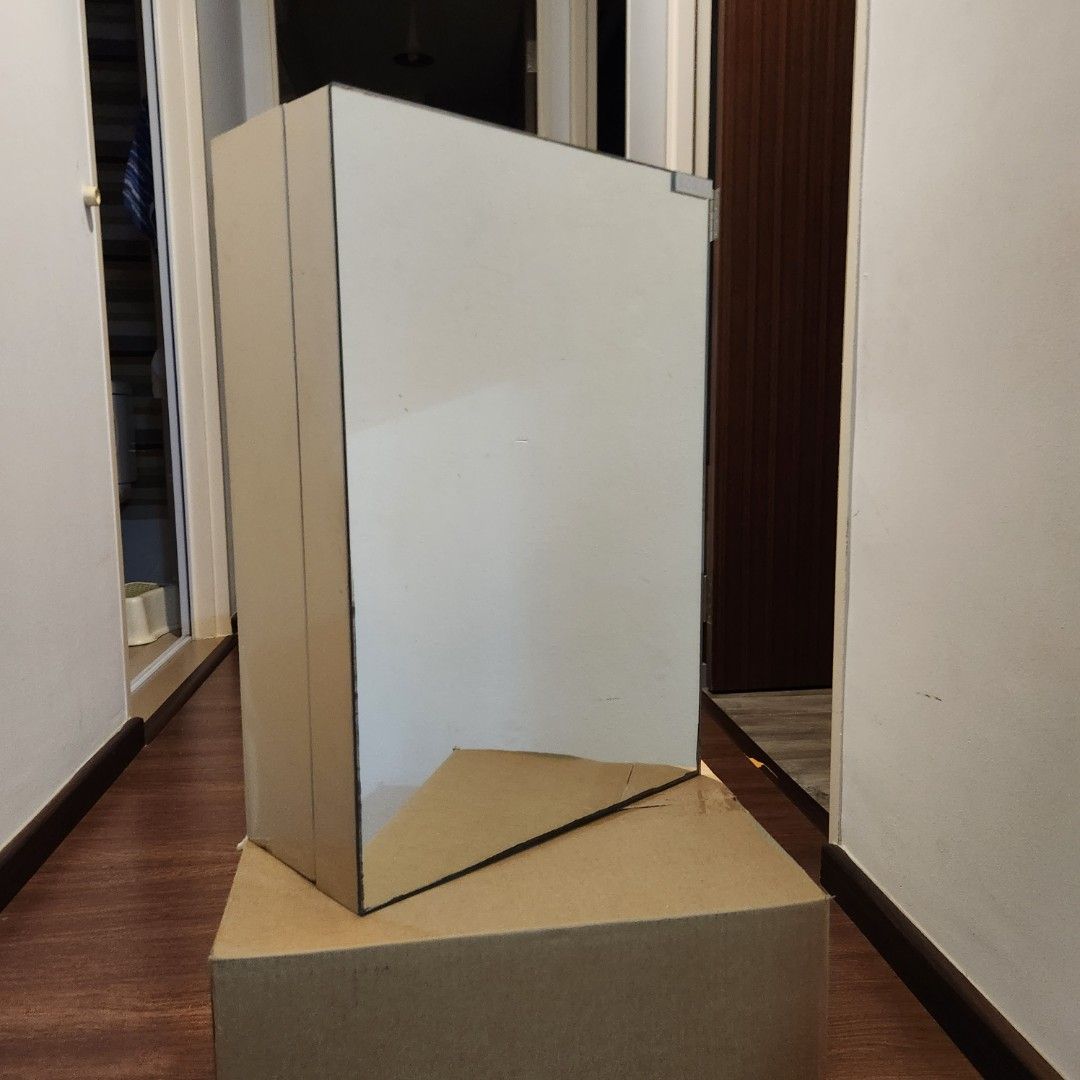 Mirror carbinet, Furniture & Home Living, Bathroom & Kitchen Fixtures ...