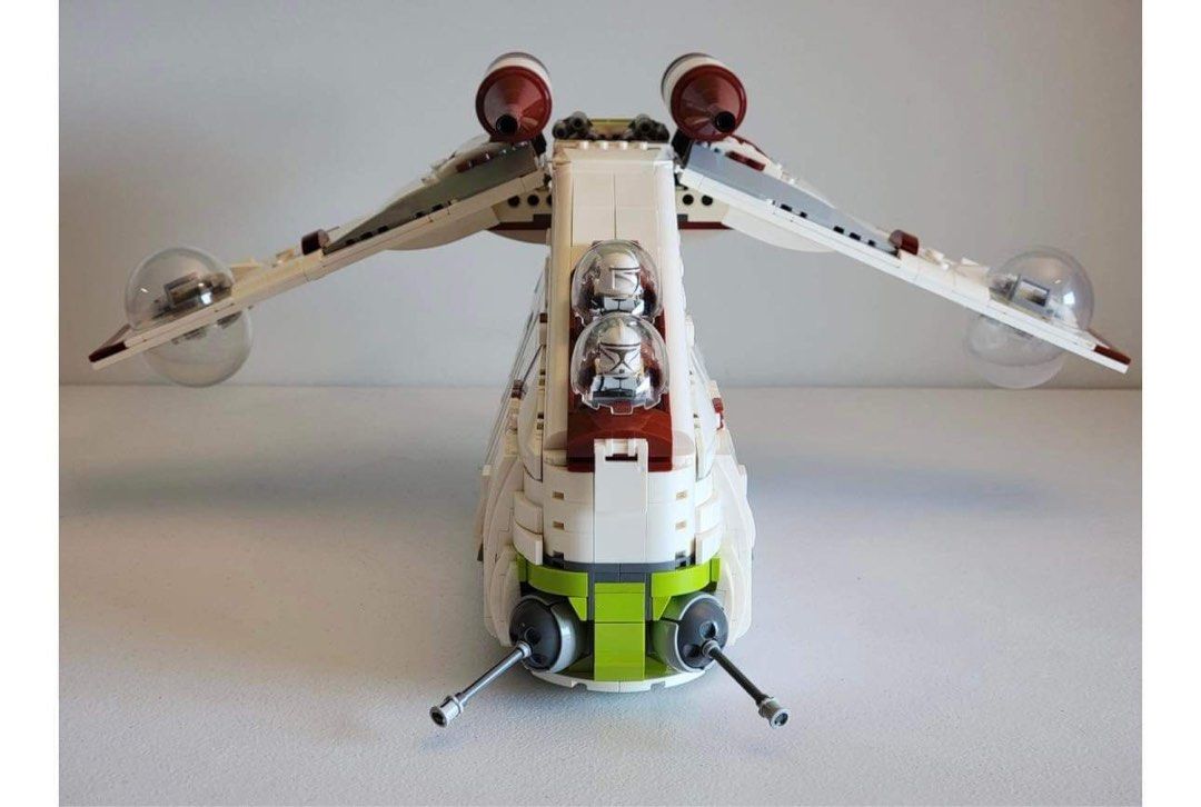 MOC Star Wars Republic Gunship Custom MOC 1707pcs + 10 Phase 1 Clones ...