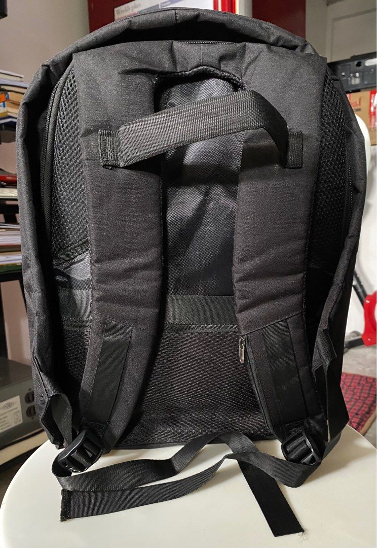 Motorola Anti-Thief Backpack (As Is), Men's Fashion, Bags, Backpacks on ...