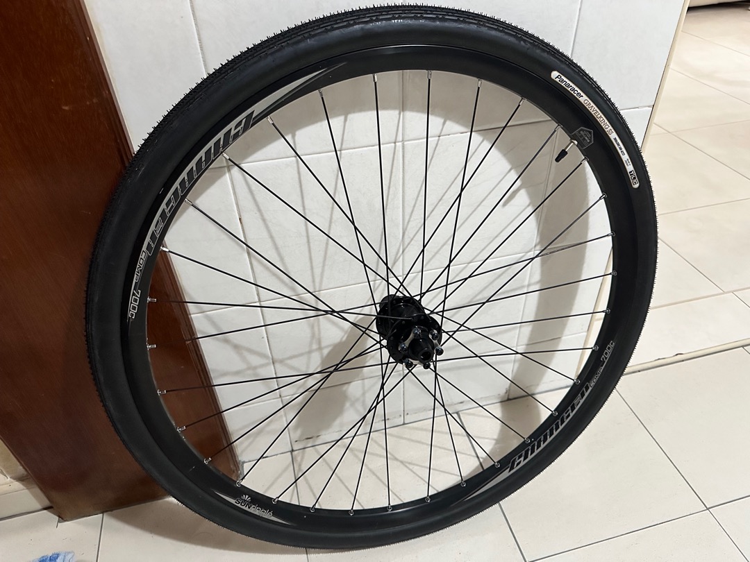 New Sun Ringle Charger Comp 700c Disc Gravel Wheelset 11/12 Speed, Sports Equipment, Bicycles ...