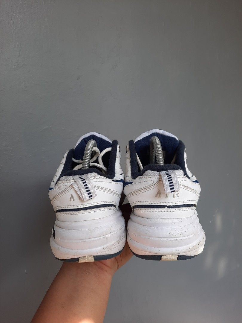 Nike Air Monarch, Fesyen Pria, Sepatu , Sneakers di Carousell