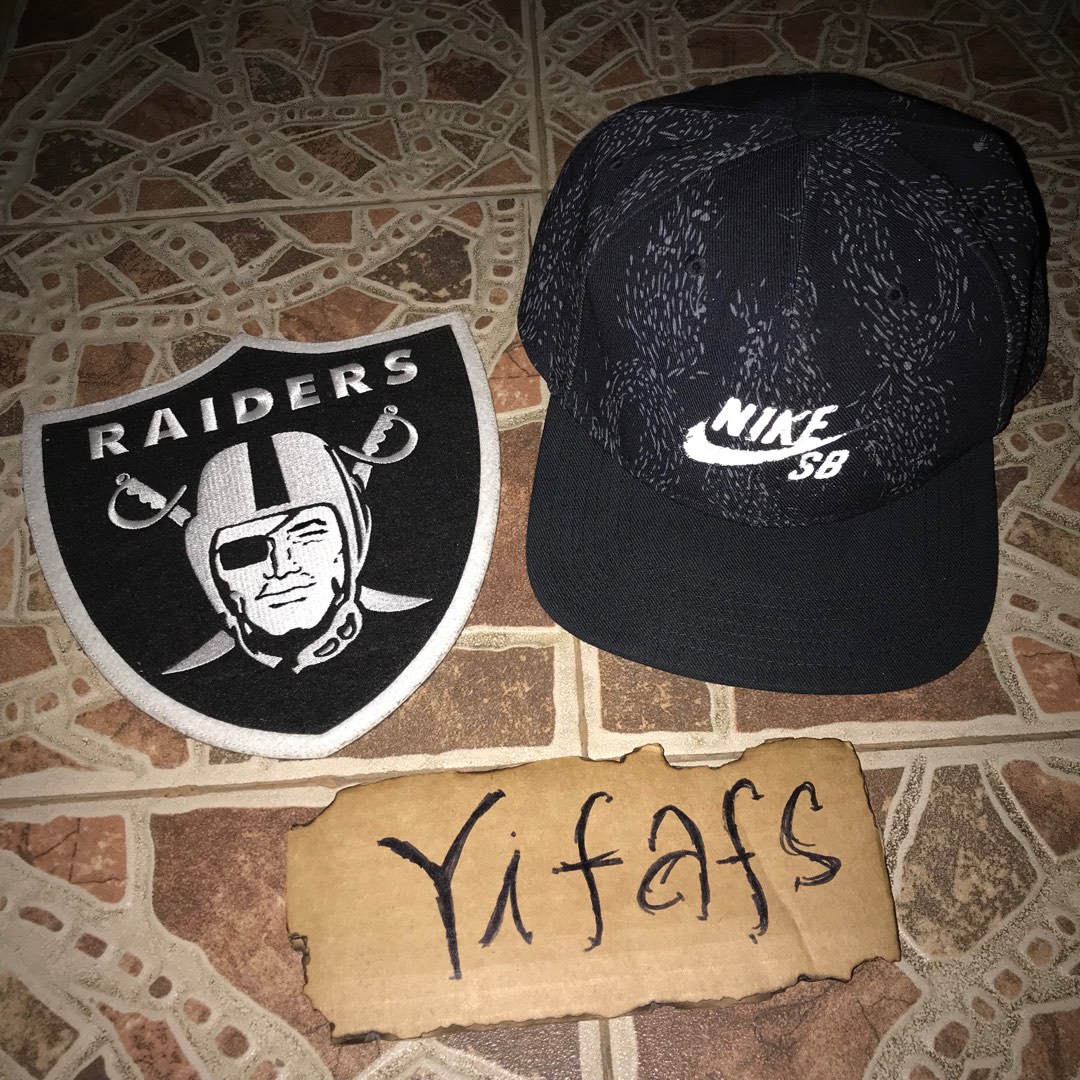 Nike sb, Men's Fashion, Watches & Accessories, Caps & Hats on Carousell