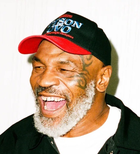 October's Very Own x Mike Tyson Cap, 男裝, 手錶及配件, 棒球帽、帽 - Carousell