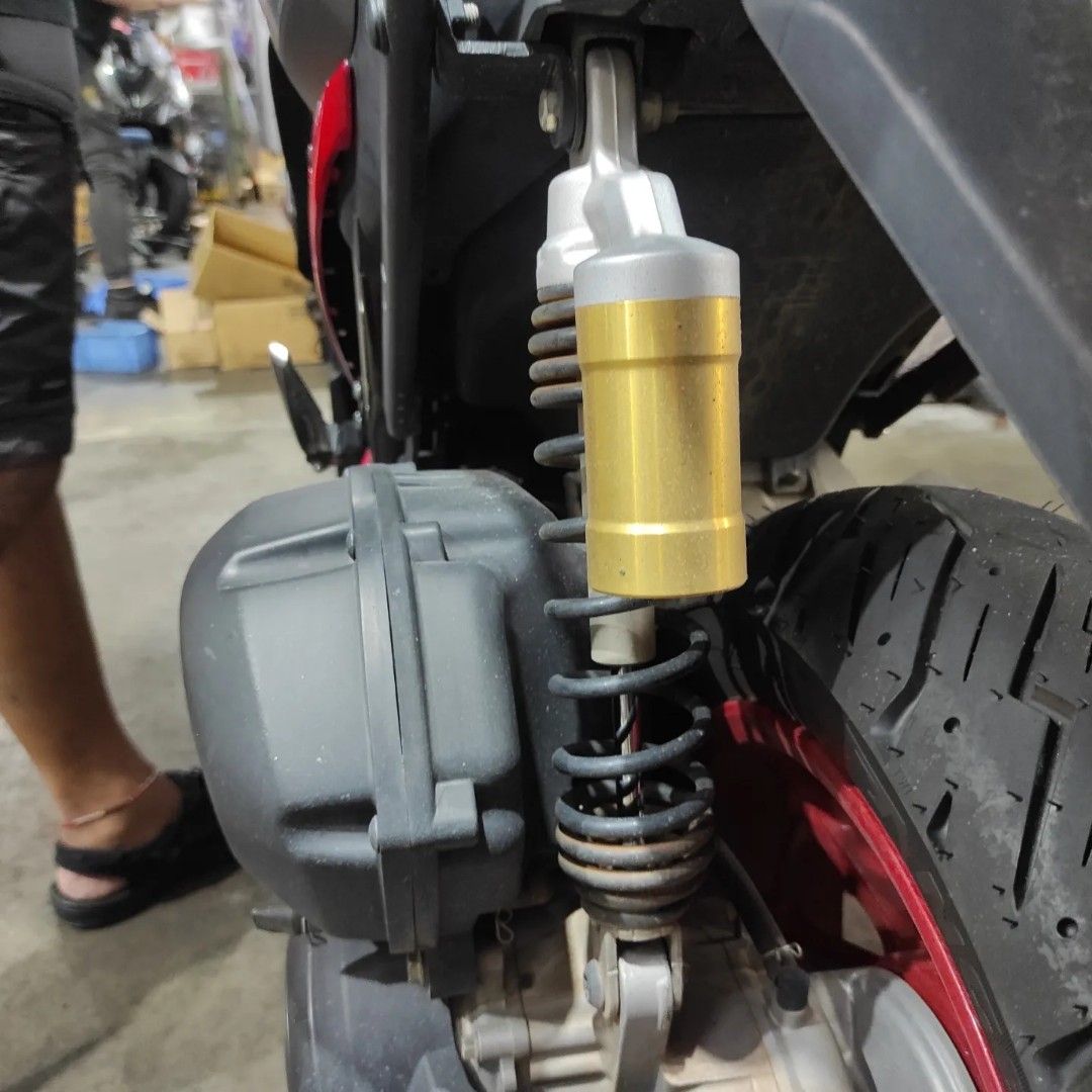 PROFENDER XSERIES LOWERED BLACK ON AEROX V1, Motorcycles, Motorcycle ...