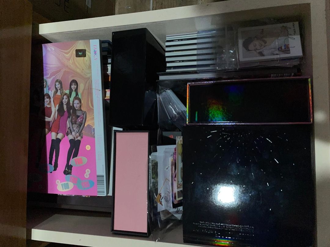 Random K-Pop Merch, Hobbies & Toys, Memorabilia & Collectibles, Fan ...