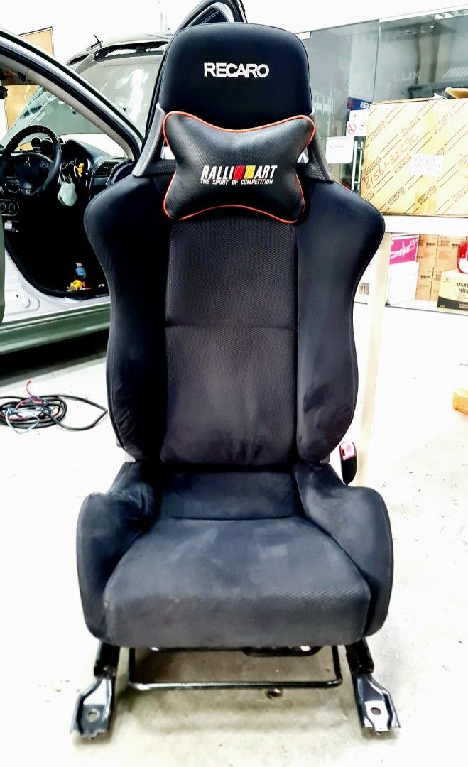 Recaro evo 10 seat, Car Accessories, Accessories on Carousell