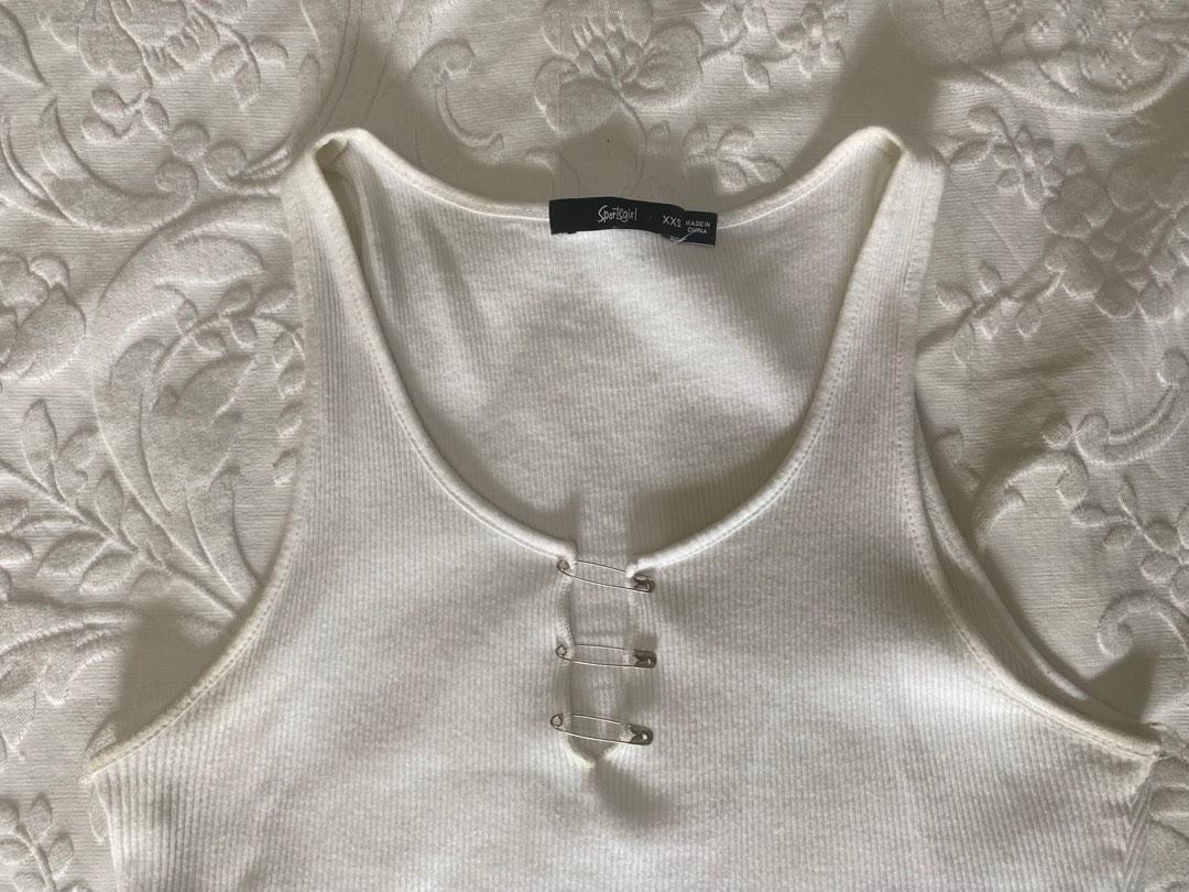 Safety pin top, Women's Fashion, Tops, Sleeveless on Carousell