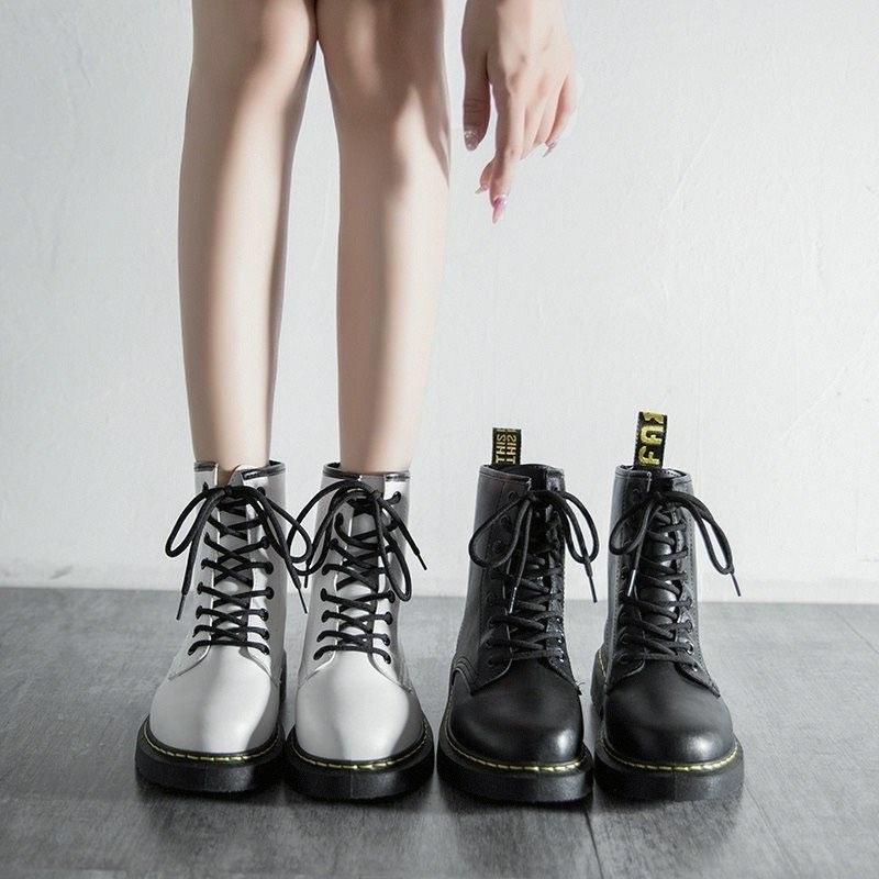 Sepatu boots hitam & putih sepatu winter kulit, Fesyen Wanita, Sepatu ...