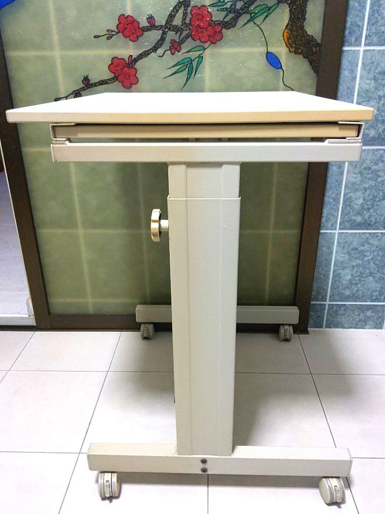 SITOCA Small Computer Table With Side Way Pull Out Table & Lockable ...