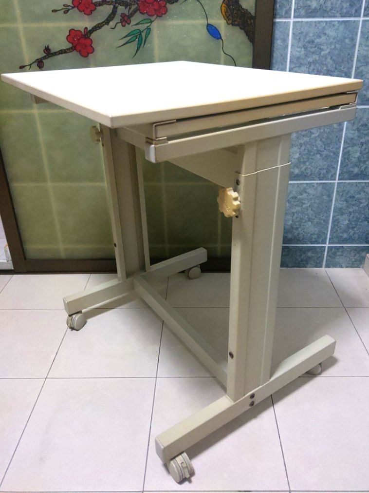 SITOCA Small Computer Table With Side Way Pull Out Table & Lockable ...
