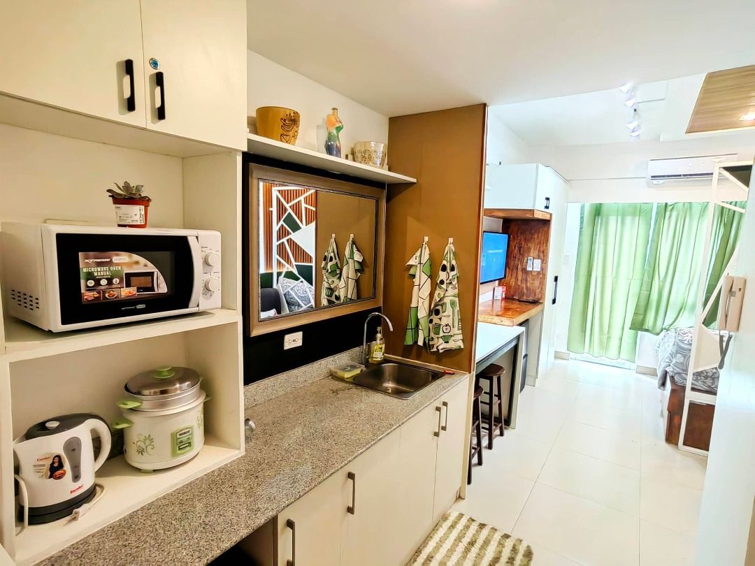 Transient Condo Unit Cool Suites at Wind Residences, Tagaytay City ...