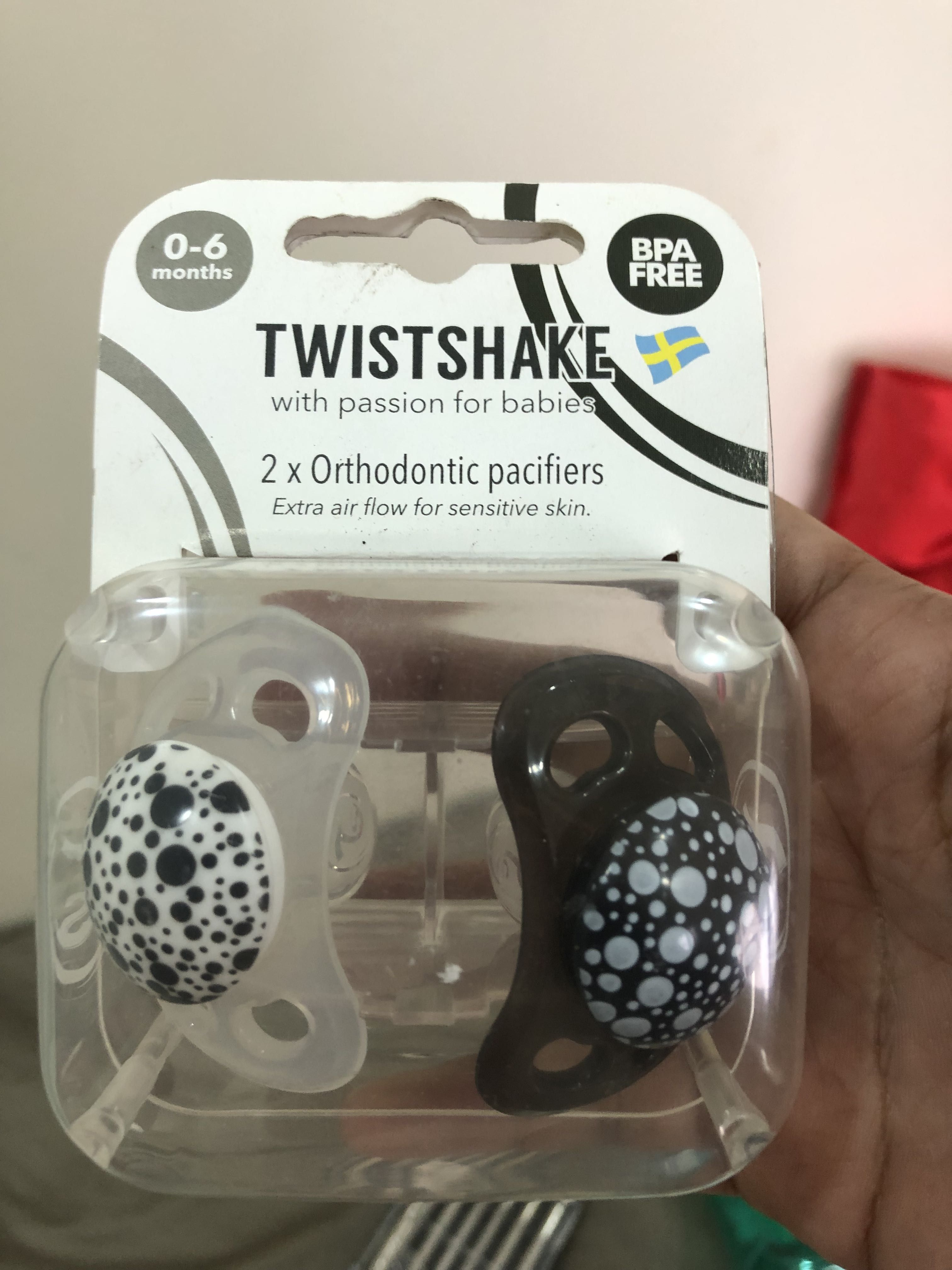 Twist shake orthodontic pacifier, Babies & Kids, Nursing & Feeding ...