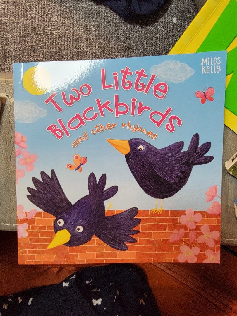Two little blackbirds, 興趣及遊戲, 書本 & 文具, 小朋友書 - Carousell