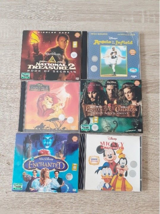 VCD original film produksi Disney, Musik & Media, CD, DVD & Lainnya di Carousell
