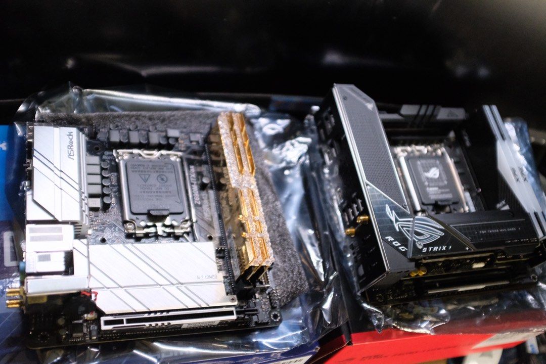 Z690 i ITX DDR4/5 Boards, DDR4/5 RAM and 12900K, Computers & Tech ...