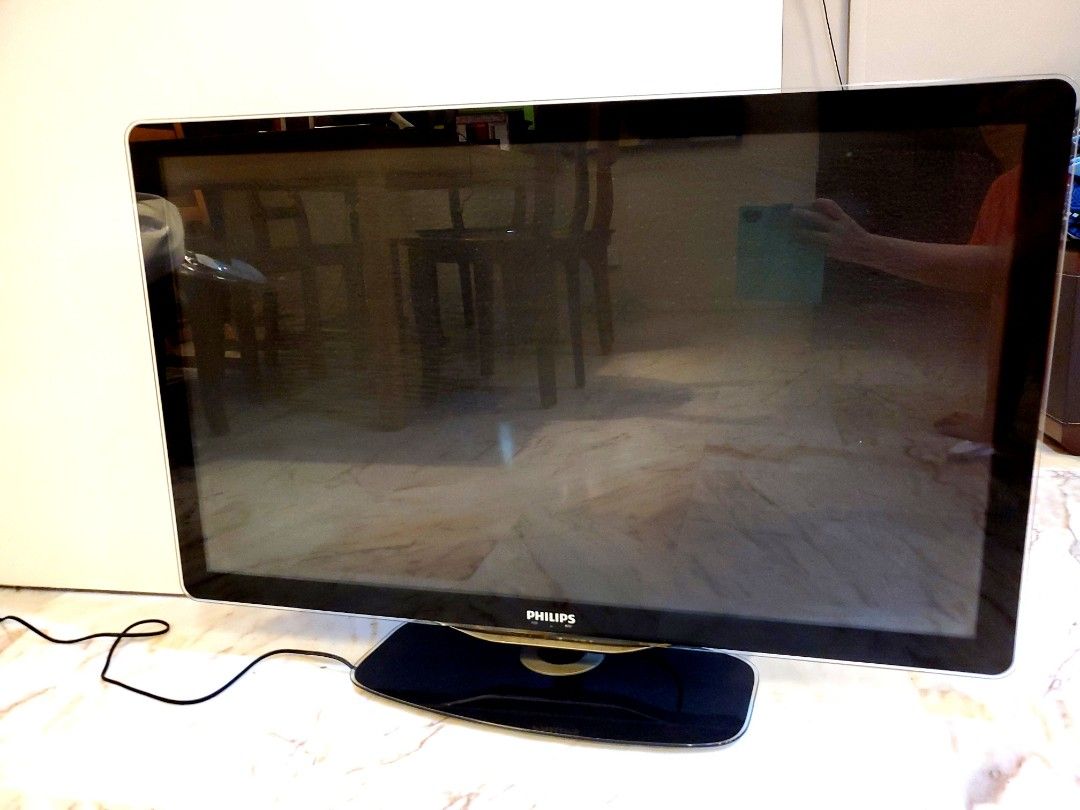 42" Phillips TV screen (well used), TV & Home Appliances, TV ...