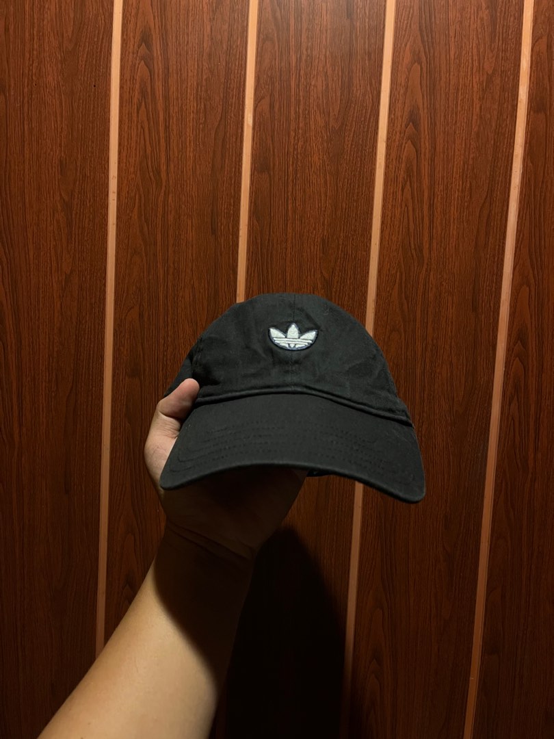 Adidas Originals Dadhat, Men's Fashion, Watches & Accessories, Caps ...
