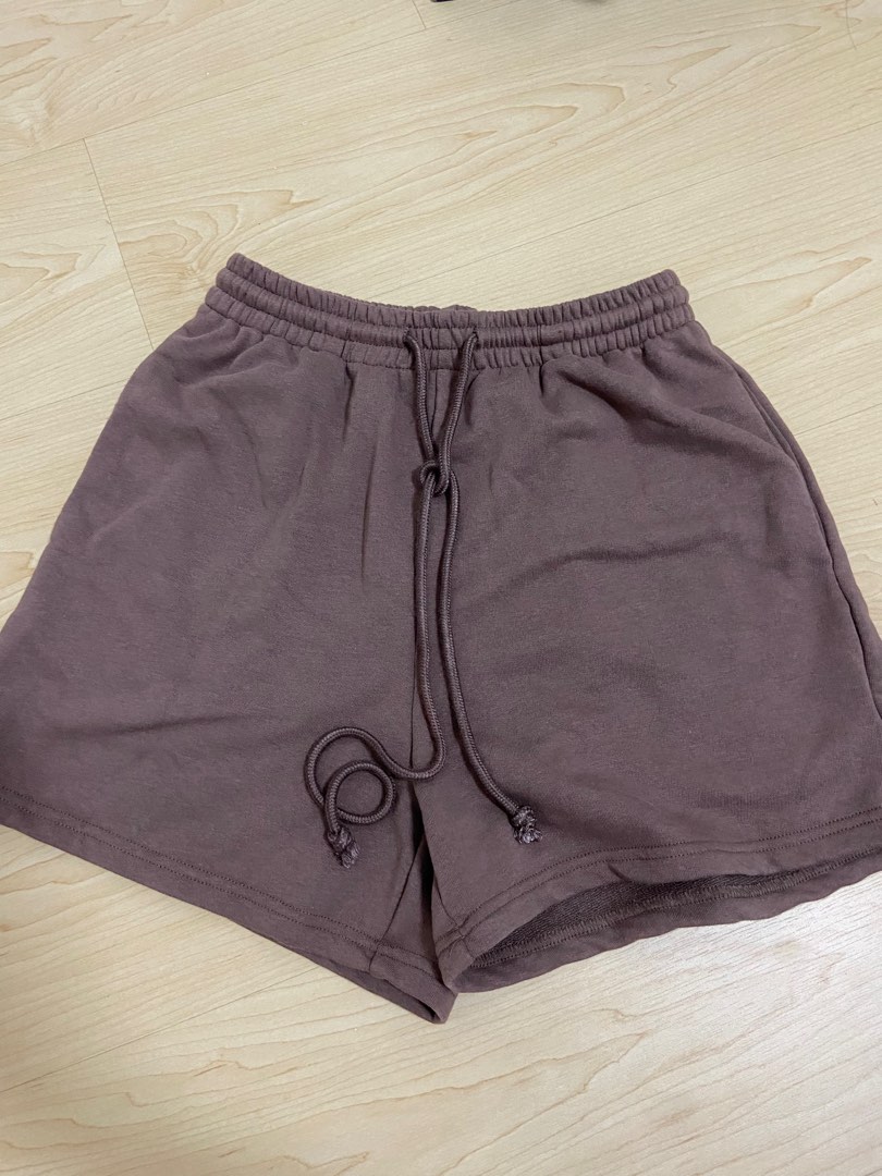 brown shorts, Women's Fashion, Bottoms, Shorts on Carousell