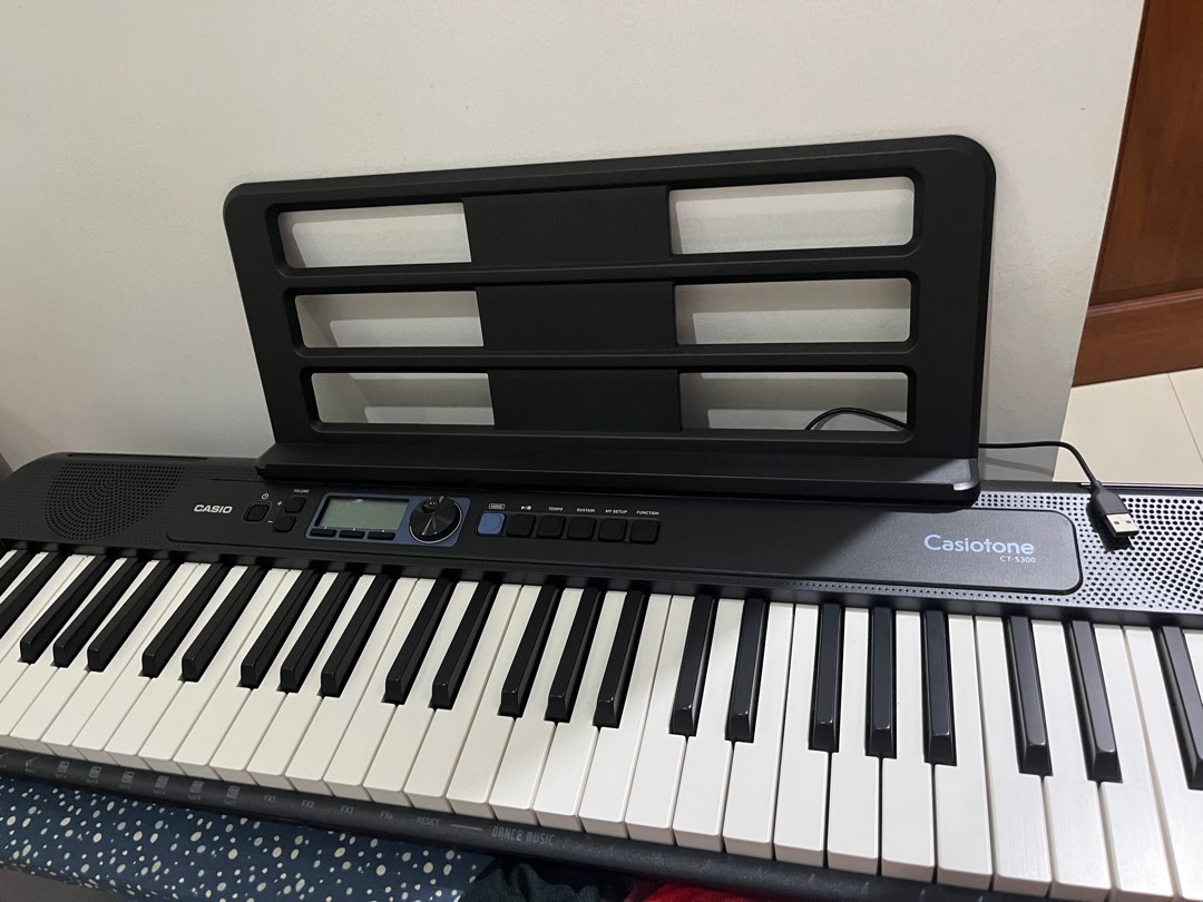 Casio CT-S300 Keyboard, Hobbies & Toys, Music & Media, Musical ...
