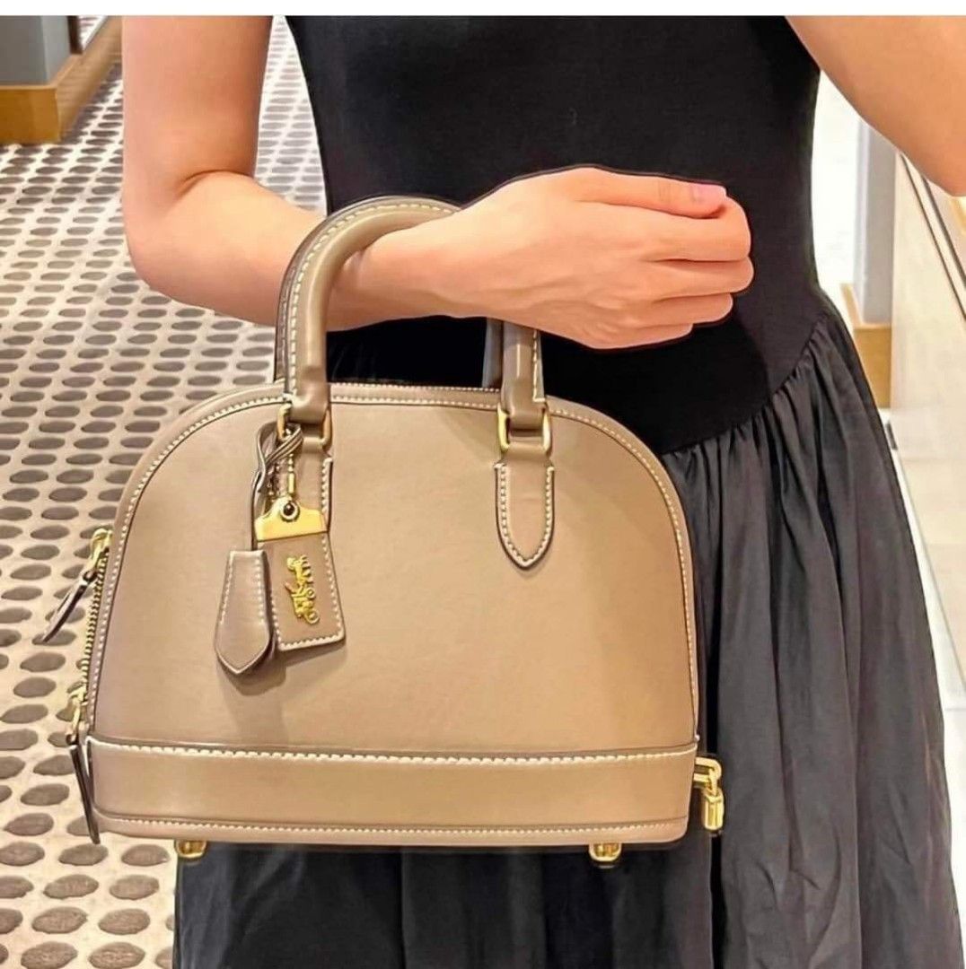 Coach Alma, Women's Fashion, Bags & Wallets, Cross-body Bags on Carousell