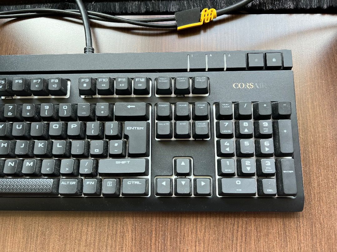 Corsair STRAFE RGB Mechanical Gaming Keyboard - British English ...