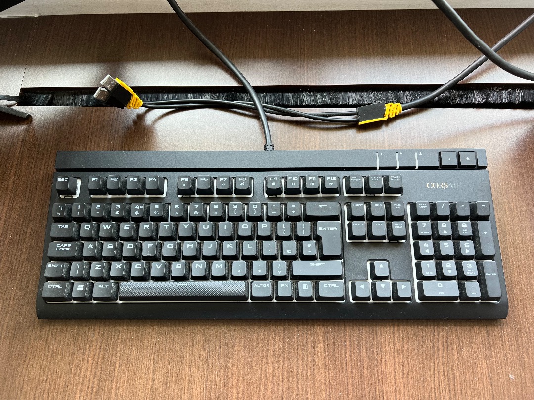 Corsair STRAFE RGB Mechanical Gaming Keyboard - British English ...