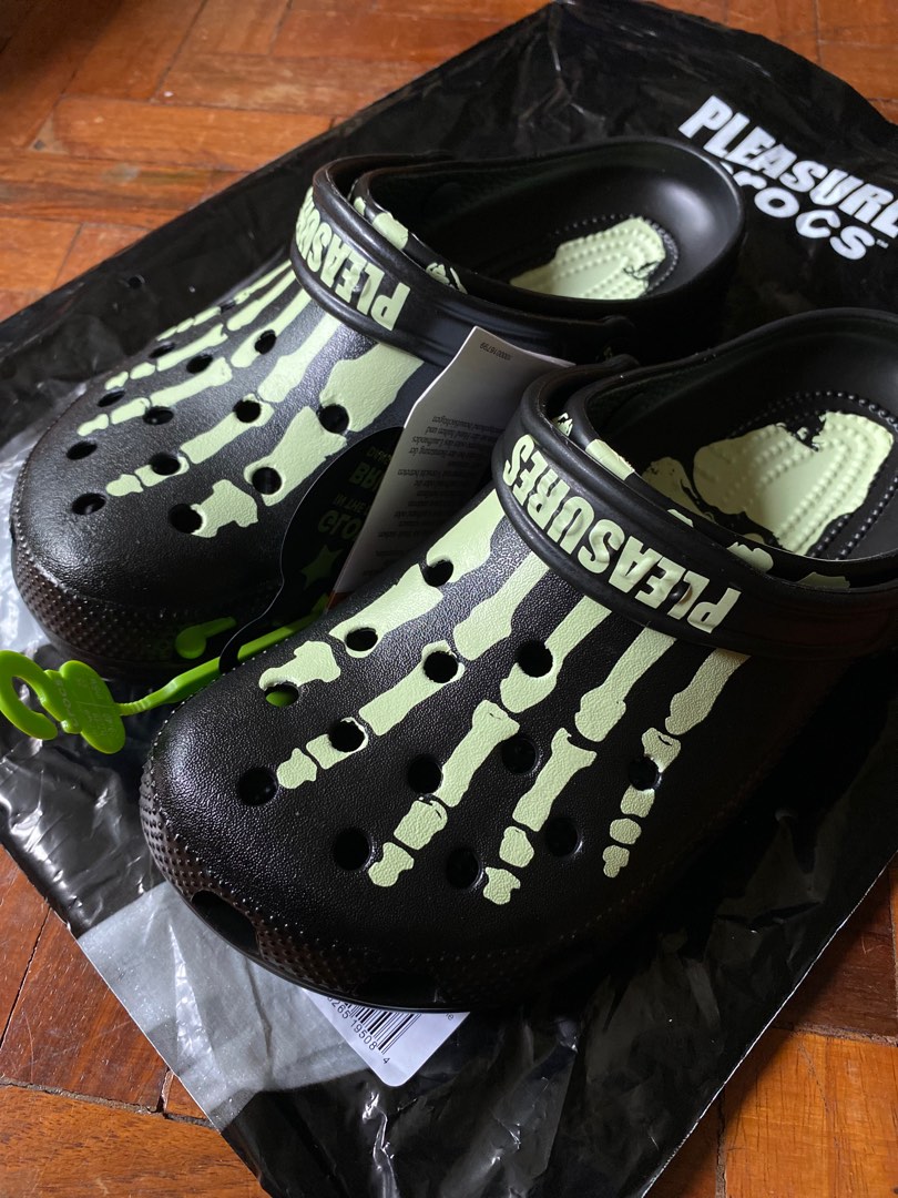 Crocs x Pleasures Skeleton Clogs, Men's Fashion, Footwear, Slippers ...