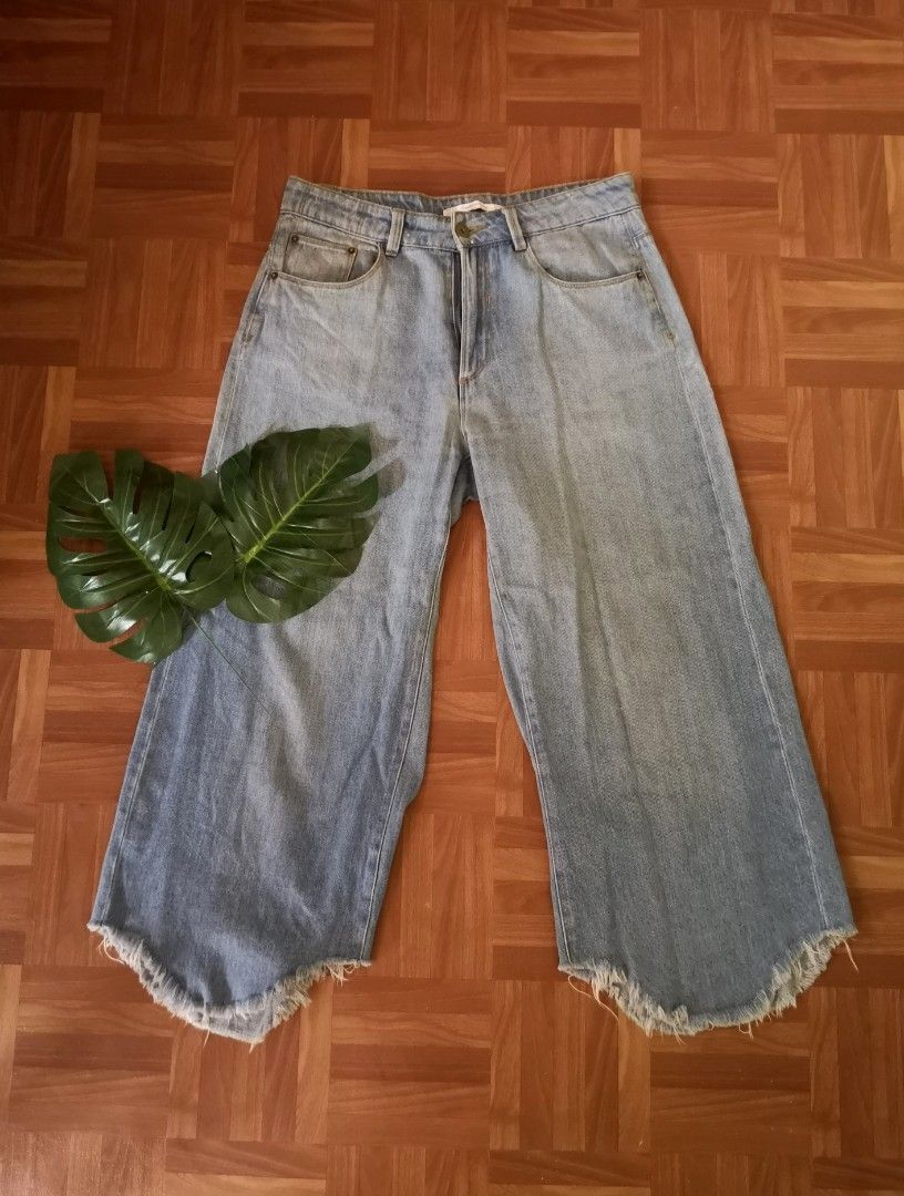 Denim squarepants 6, Women's Fashion, Bottoms, Jeans on Carousell