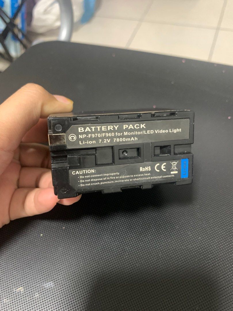 F970 battery pack, Photography, Photography Accessories, Batteries ...