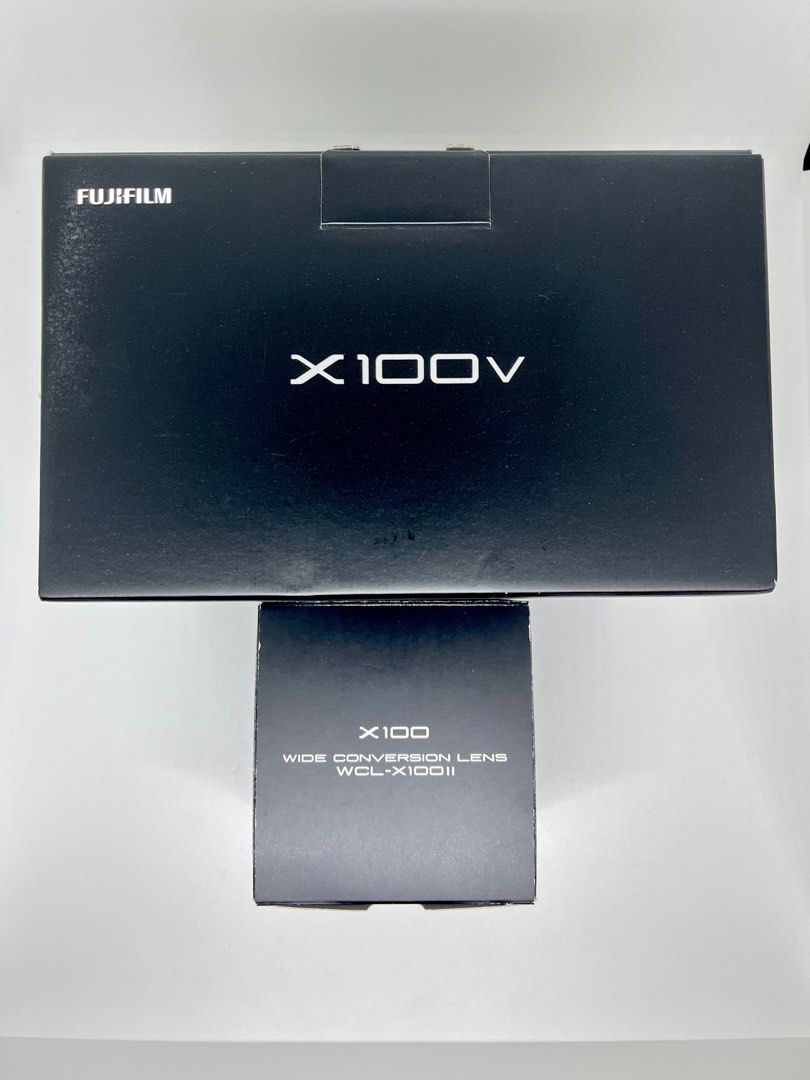 Fujifilm X100V with WCL-X100 ii, Photography, Cameras on Carousell