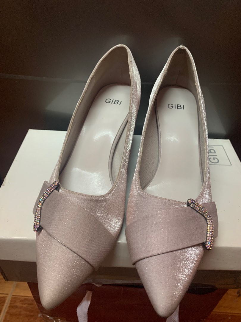 Gibi shoes, Women's Fashion, Footwear, Sandals on Carousell