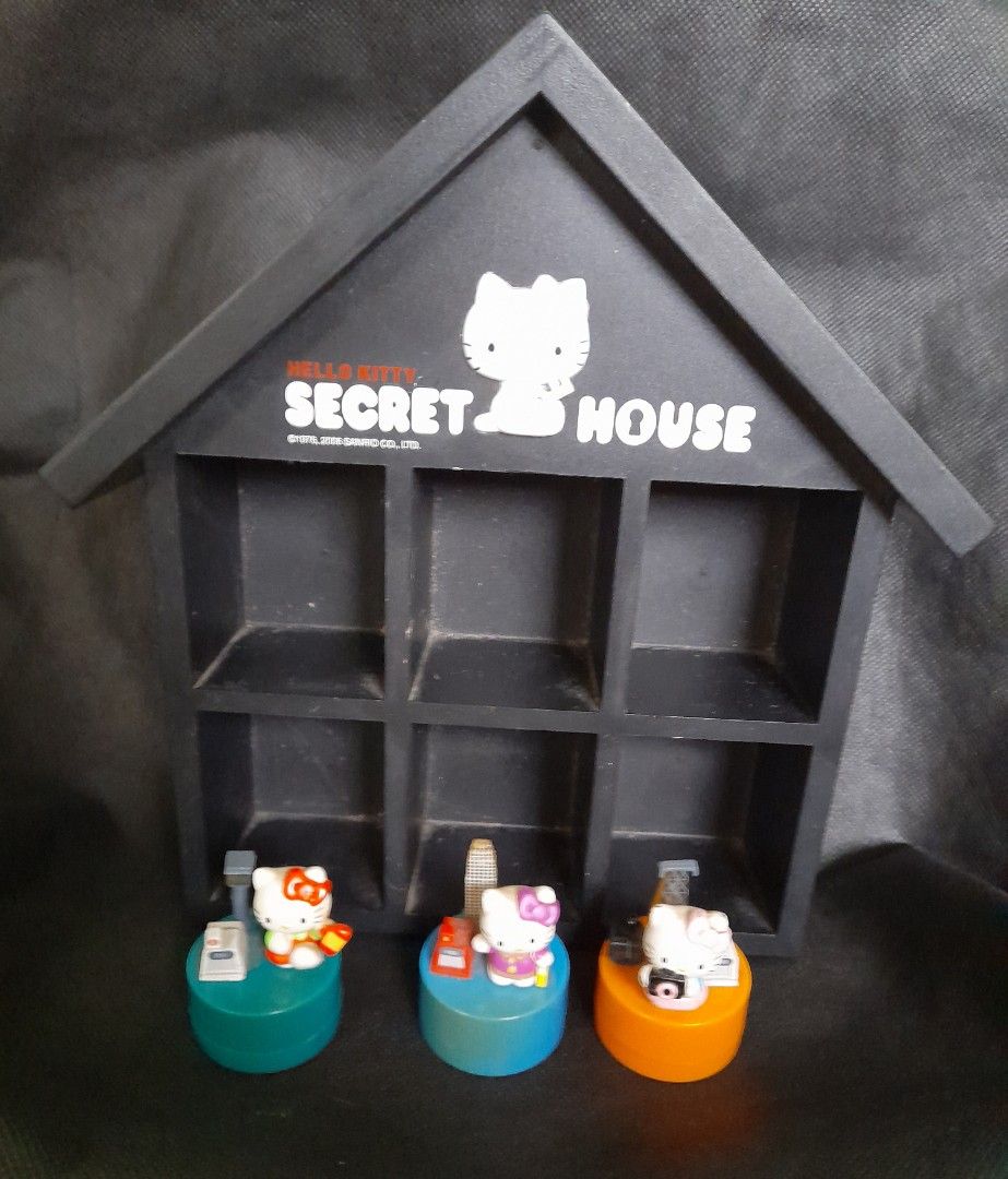 Hello Kitty Secret House, Hobbies & Toys, Memorabilia & Collectibles ...
