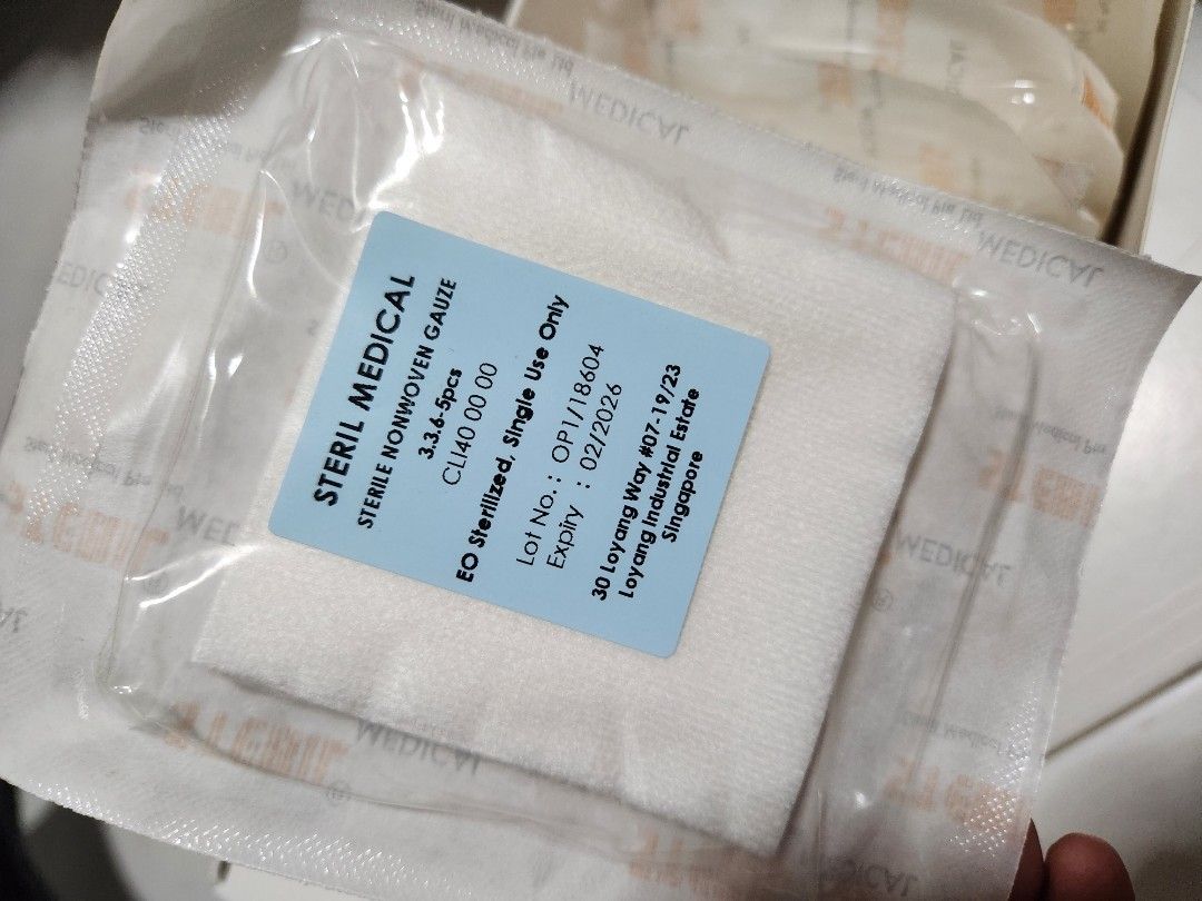 Alcohol Wipe,Sterile Non Woven Gauze, Surgical Tape, Mupirocin Ointment ...