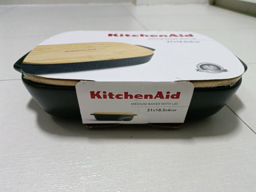 Kitchen Aid Medium Baker with Lid, TV & Home Appliances, Kitchen ...