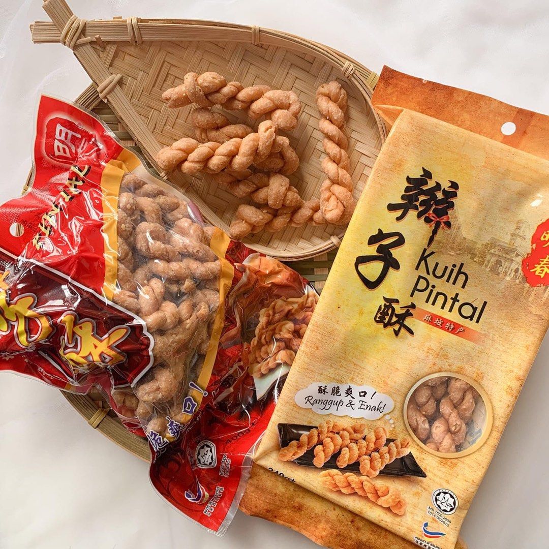 Pre-order Kuih Pintal, Food & Drinks, Packaged & Instant Food on Carousell