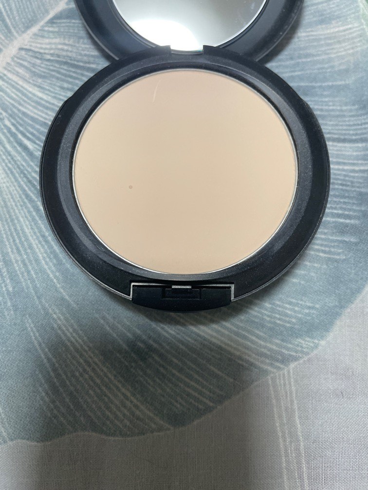 MAC Studio Fix Powder Foundation NC15, Beauty & Personal Care, Face ...