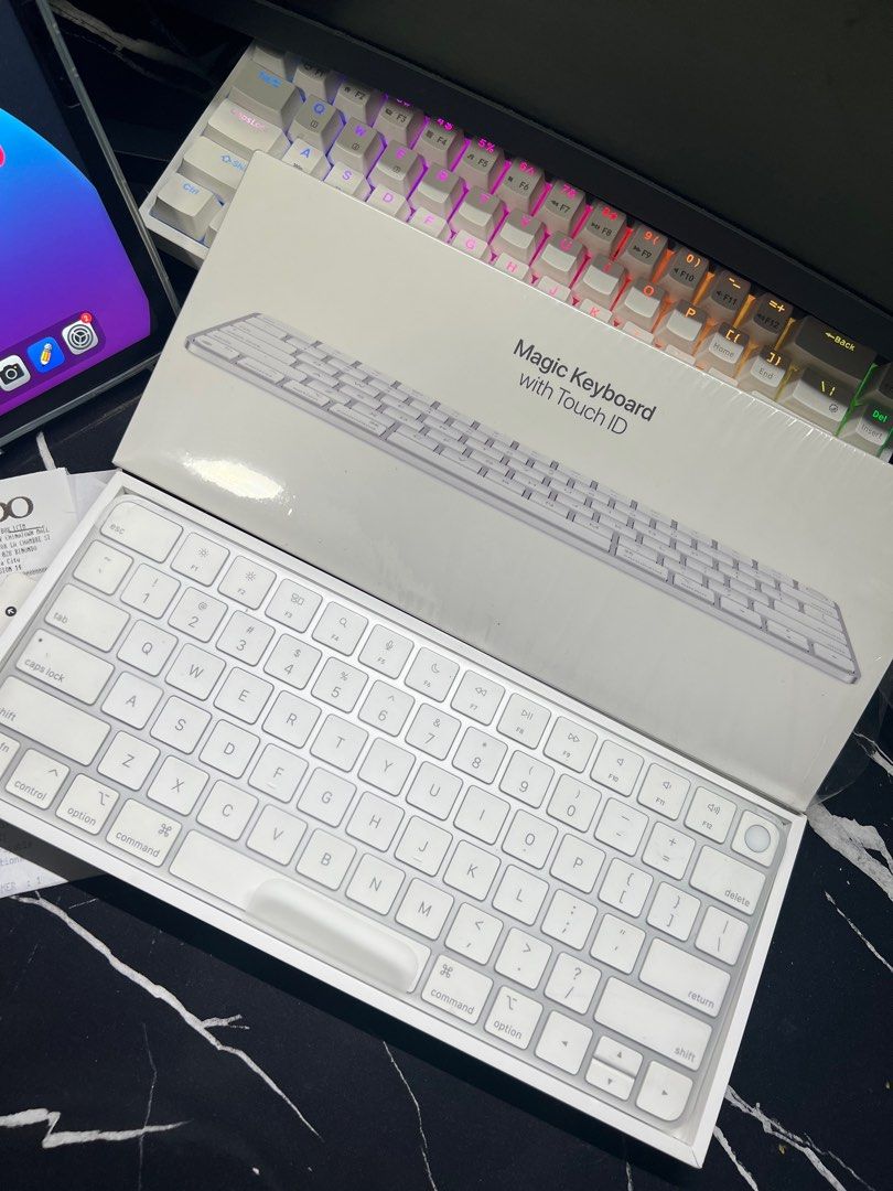 MAGIC KEYBOARD WITH TOUCH ID, Computers & Tech, Parts & Accessories ...