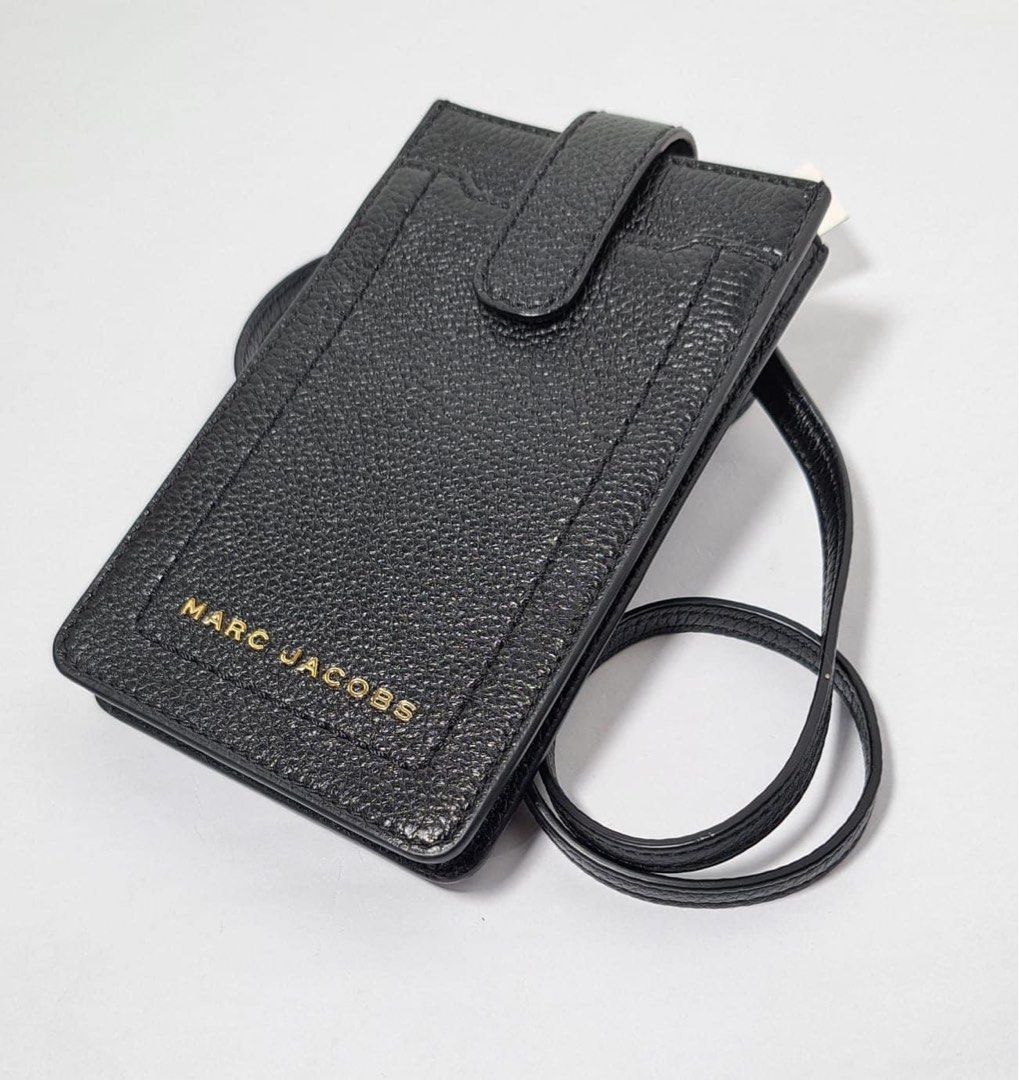 Marc Jacobs phone crossbody black Original, Luxury, Bags & Wallets on ...