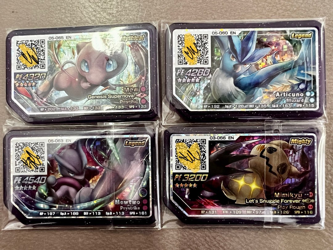 Mew/Mewtwo gaole, Hobbies & Toys, Toys & Games on Carousell