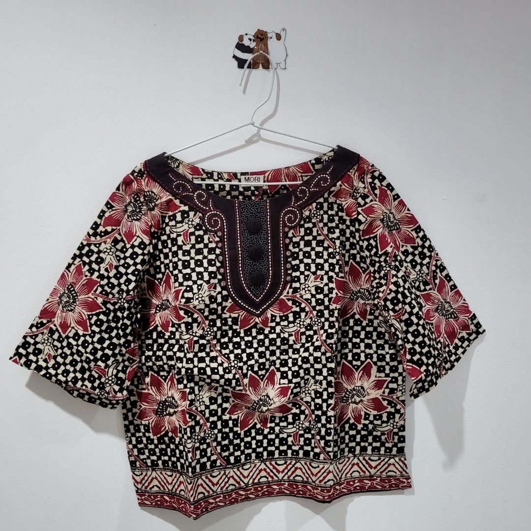 Mori Top Batik like new (Hanya dipakai sekali), Fesyen Wanita, Pakaian Wanita, Atasan di Carousell